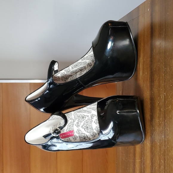 Bordello | Shoes | Bordello Black Patent Leather Platform Pumps ...